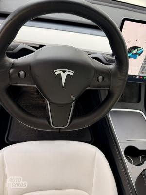 Balts Tesla Model 3 2021 Viļņa, ar dzinēja tilpumu 0.00 L un nobraukumu 93 tūkst. km par 23999 €, foto 13 vietnē AUTOMOTO.COM.LV
