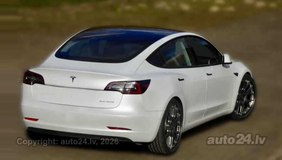White Tesla Model 3 2021 in Tallinn, with an engine capacity of 0.00 L and mileage of 116 thousand km for 26500 €, photo 2 on AUTOMOTO.COM.LV