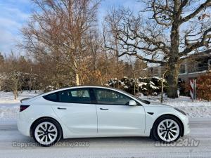 Balts Tesla Model 3 2021 Tallina, ar dzinēja tilpumu 0.00 L un nobraukumu 140 tūkst. km par 23900 €, foto 6 vietnē AUTOMOTO.COM.LV