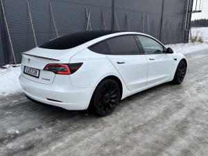 Balts Tesla Model 3 2021 Viļņa, ar dzinēja tilpumu 0.00 L un nobraukumu 90 tūkst. km par 15000 €, foto 7 vietnē AUTOMOTO.COM.LV
