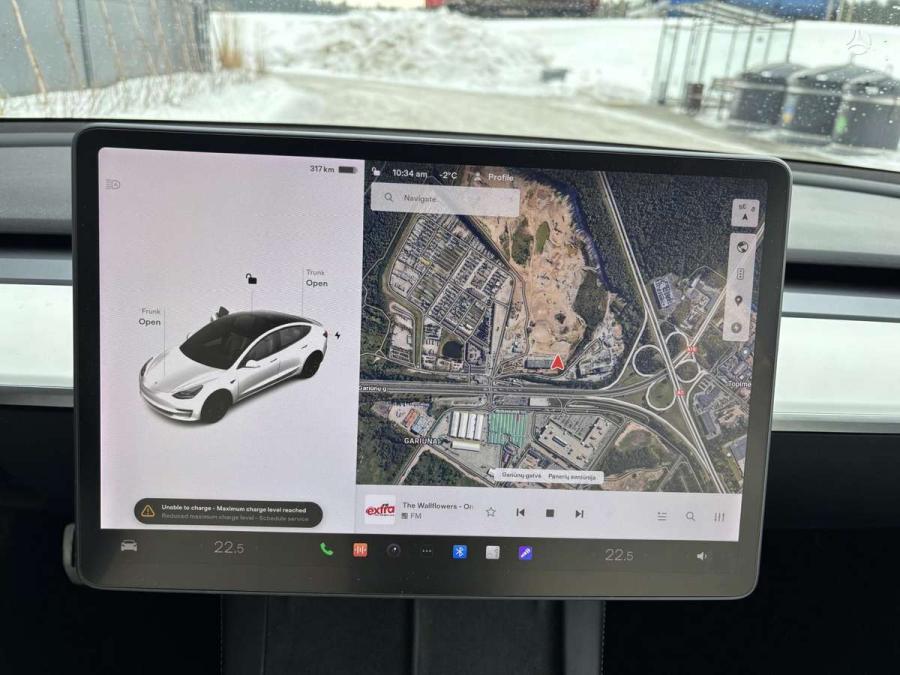 Balts Tesla Model 3 2021 Viļņa, ar dzinēja tilpumu 0.00 L un nobraukumu 90 tūkst. km par 15000 €, foto 12 vietnē AUTOMOTO.COM.LV