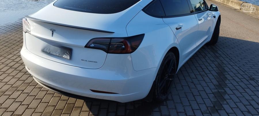 Balts Tesla Model 3 2021 Kauņa, ar dzinēja tilpumu 0.00 L un nobraukumu 106 tūkst. km par 20990 €, foto 13 vietnē AUTOMOTO.COM.LV