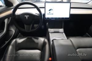 White Tesla Model 3 2021 in Tallinn, with an engine capacity of 0.00 L and mileage of 103 thousand km for 24500 €, photo 11 on AUTOMOTO.COM.LV