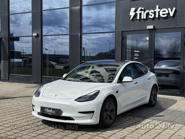 Balts Tesla Model 3 2021 Tallina, ar dzinēja tilpumu 0.00 L un nobraukumu 101 tūkst. km par 23990 €, foto 2 vietnē AUTOMOTO.COM.LV