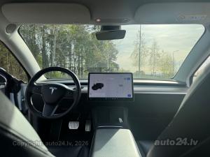 White Tesla Model 3 2021 in Tallinn, with an engine capacity of 0.00 L and mileage of 102 thousand km for 27500 €, photo 12 on AUTOMOTO.COM.LV
