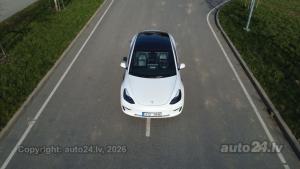 White Tesla Model 3 2021 in Tallinn, with an engine capacity of 0.00 L and mileage of 102 thousand km for 27500 €, photo 14 on AUTOMOTO.COM.LV