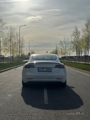 White Tesla Model 3 2021 in Tallinn, with an engine capacity of 0.00 L and mileage of 102 thousand km for 27500 €, photo 23 on AUTOMOTO.COM.LV