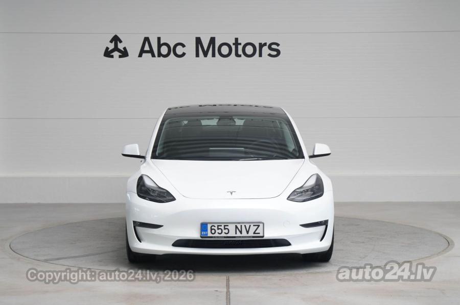 Balts Tesla Model 3 2021 Tallina, ar dzinēja tilpumu 0.00 L un nobraukumu 103 tūkst. km par 28490 €, foto 3 vietnē AUTOMOTO.COM.LV