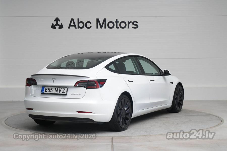Balts Tesla Model 3 2021 Tallina, ar dzinēja tilpumu 0.00 L un nobraukumu 103 tūkst. km par 28490 €, foto 5 vietnē AUTOMOTO.COM.LV