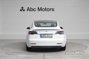 Balts Tesla Model 3 2021 Tallina, ar dzinēja tilpumu 0.00 L un nobraukumu 103 tūkst. km par 28490 €, foto 6 vietnē AUTOMOTO.COM.LV