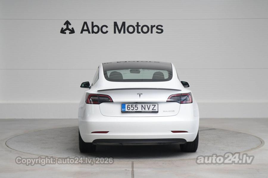Balts Tesla Model 3 2021 Tallina, ar dzinēja tilpumu 0.00 L un nobraukumu 103 tūkst. km par 28490 €, foto 6 vietnē AUTOMOTO.COM.LV