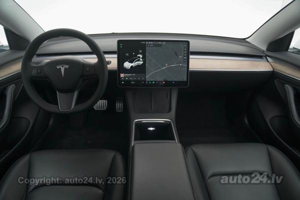 Белый Тесла Модель 3 2021 в Таллин, объемом двигателя 0.00 л и пробегом 103 тыс. км за 28490 €, фото 8 на AUTOMOTO.COM.LV