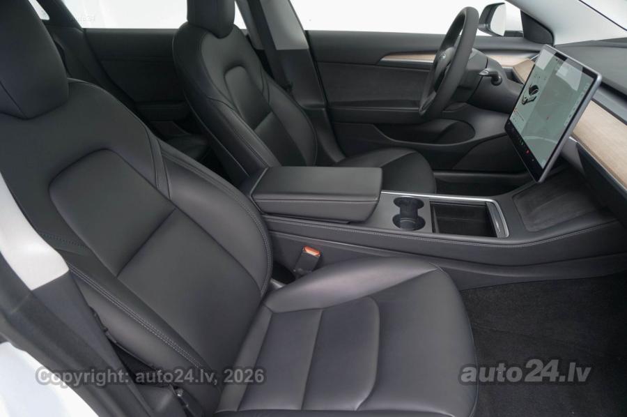 Balts Tesla Model 3 2021 Tallina, ar dzinēja tilpumu 0.00 L un nobraukumu 103 tūkst. km par 28490 €, foto 10 vietnē AUTOMOTO.COM.LV