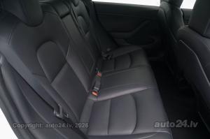 Balts Tesla Model 3 2021 Tallina, ar dzinēja tilpumu 0.00 L un nobraukumu 103 tūkst. km par 28490 €, foto 14 vietnē AUTOMOTO.COM.LV