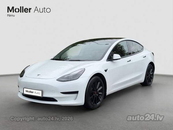 Balts Tesla Model 3 2021 Pērnava, ar dzinēja tilpumu 0.00 L un nobraukumu 103 tūkst. km par 25900 €, foto  vietnē AUTOMOTO.COM.LV