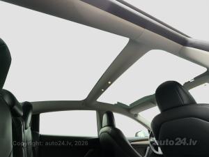 Белый Тесла Модель 3 2021 в Пярну, объемом двигателя 0.00 л и пробегом 103 тыс. км за 25900 €, фото 9 на AUTOMOTO.COM.LV