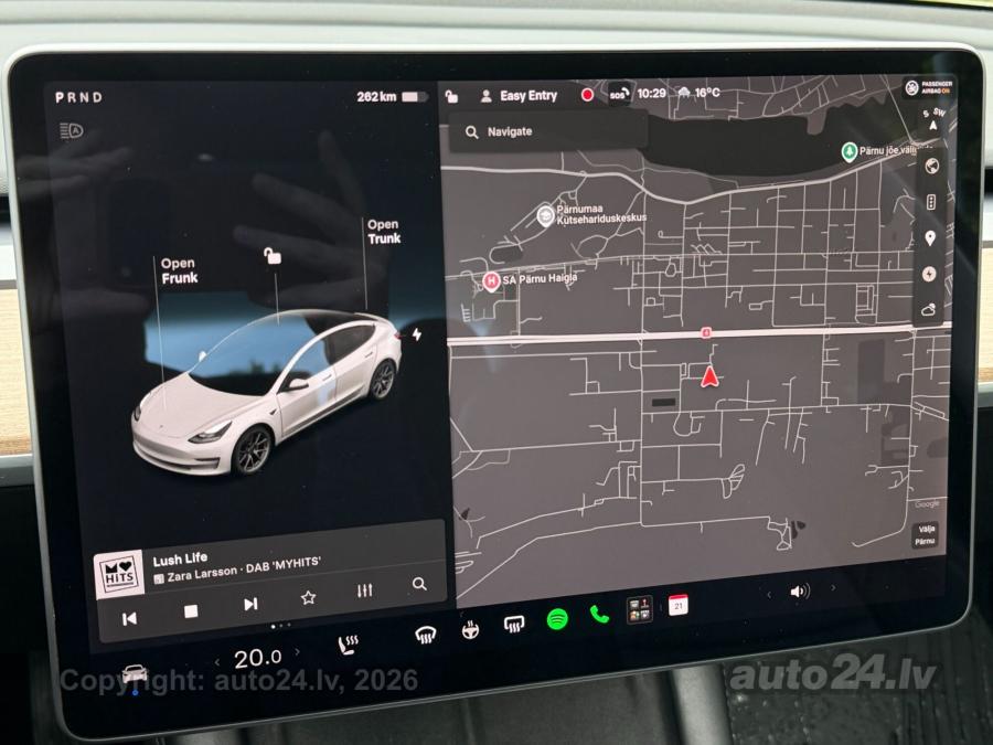 Белый Тесла Модель 3 2021 в Пярну, объемом двигателя 0.00 л и пробегом 103 тыс. км за 25900 €, фото 11 на AUTOMOTO.COM.LV