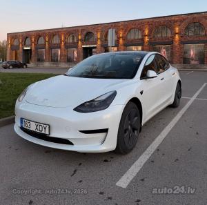 White Tesla Model 3 2021 in Tallinn, with an engine capacity of 0.00 L and mileage of 65 thousand km for 25800 €, photo  on AUTOMOTO.COM.LV