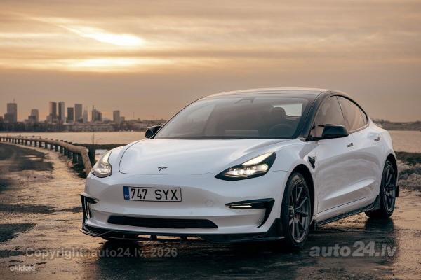 Balts Tesla Model 3 2021 Tallina, ar dzinēja tilpumu 0.00 L un nobraukumu 85 tūkst. km par 24000 €, foto 1 vietnē AUTOMOTO.COM.LV