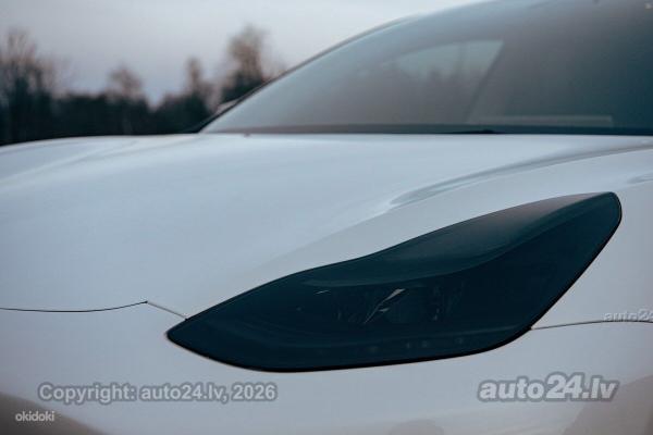 Balts Tesla Model 3 2021 Tallina, ar dzinēja tilpumu 0.00 L un nobraukumu 85 tūkst. km par 24000 €, foto 8 vietnē AUTOMOTO.COM.LV