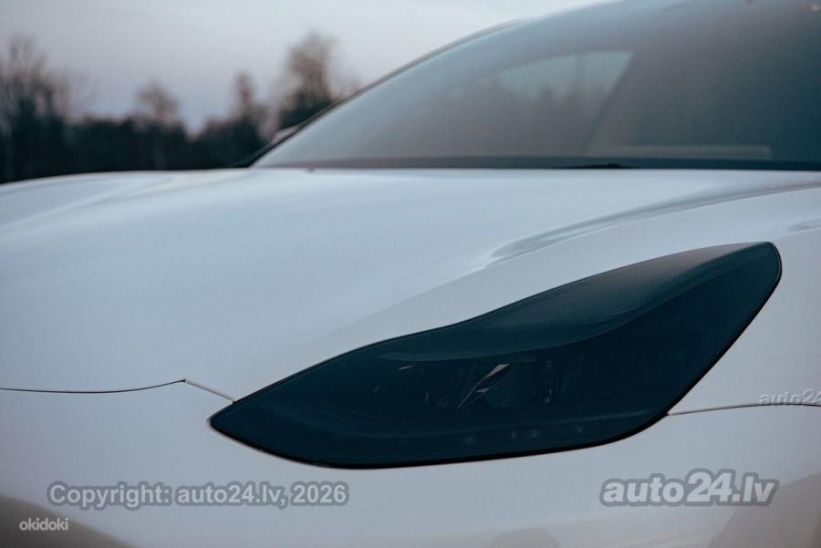 Balts Tesla Model 3 2021 Tallina, ar dzinēja tilpumu 0.00 L un nobraukumu 85 tūkst. km par 24000 €, foto 9 vietnē AUTOMOTO.COM.LV