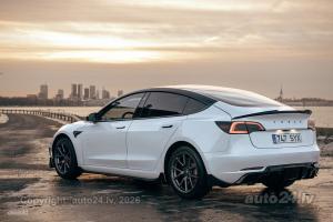 Balts Tesla Model 3 2021 Tallina, ar dzinēja tilpumu 0.00 L un nobraukumu 85 tūkst. km par 24000 €, foto 10 vietnē AUTOMOTO.COM.LV