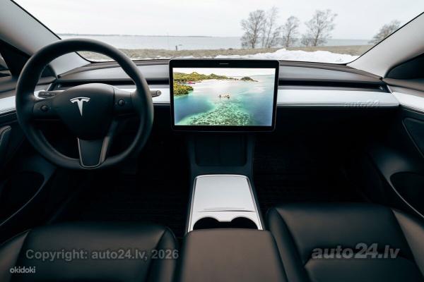 Balts Tesla Model 3 2021 Tallina, ar dzinēja tilpumu 0.00 L un nobraukumu 85 tūkst. km par 24000 €, foto 10 vietnē AUTOMOTO.COM.LV