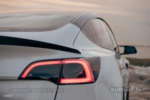 Balts Tesla Model 3 2021 Tallina, ar dzinēja tilpumu 0.00 L un nobraukumu 85 tūkst. km par 24000 €, foto 13 vietnē AUTOMOTO.COM.LV
