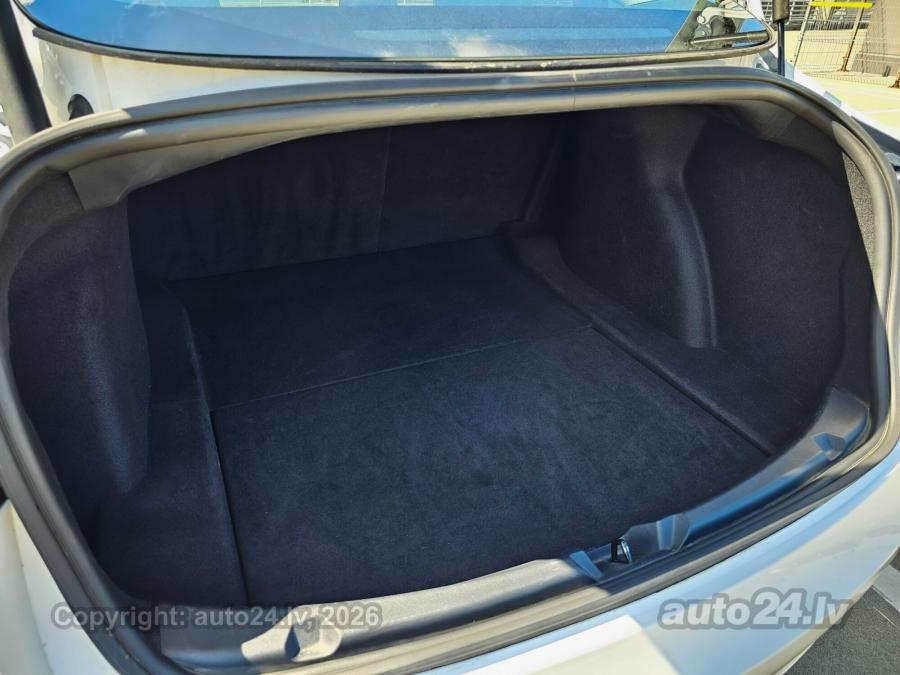 Balts Tesla Model 3 2021 Tallina, ar dzinēja tilpumu 0.00 L un nobraukumu 91 tūkst. km par 29000 €, foto 12 vietnē AUTOMOTO.COM.LV