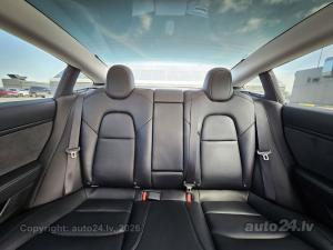 Balts Tesla Model 3 2021 Tallina, ar dzinēja tilpumu 0.00 L un nobraukumu 91 tūkst. km par 29000 €, foto 13 vietnē AUTOMOTO.COM.LV