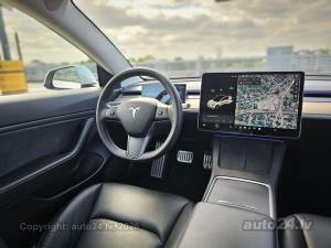 Balts Tesla Model 3 2021 Tallina, ar dzinēja tilpumu 0.00 L un nobraukumu 91 tūkst. km par 29000 €, foto 14 vietnē AUTOMOTO.COM.LV