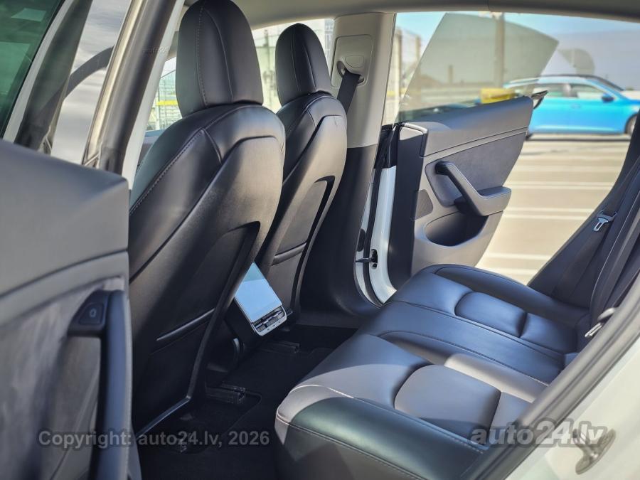 Balts Tesla Model 3 2021 Tallina, ar dzinēja tilpumu 0.00 L un nobraukumu 91 tūkst. km par 29000 €, foto 19 vietnē AUTOMOTO.COM.LV