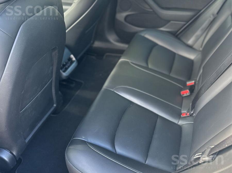 Balts Tesla Model 3 2021 Rīga, ar dzinēja tilpumu 0.00 L un nobraukumu 113 tūkst. km par 25000 €, foto 17 vietnē AUTOMOTO.COM.LV