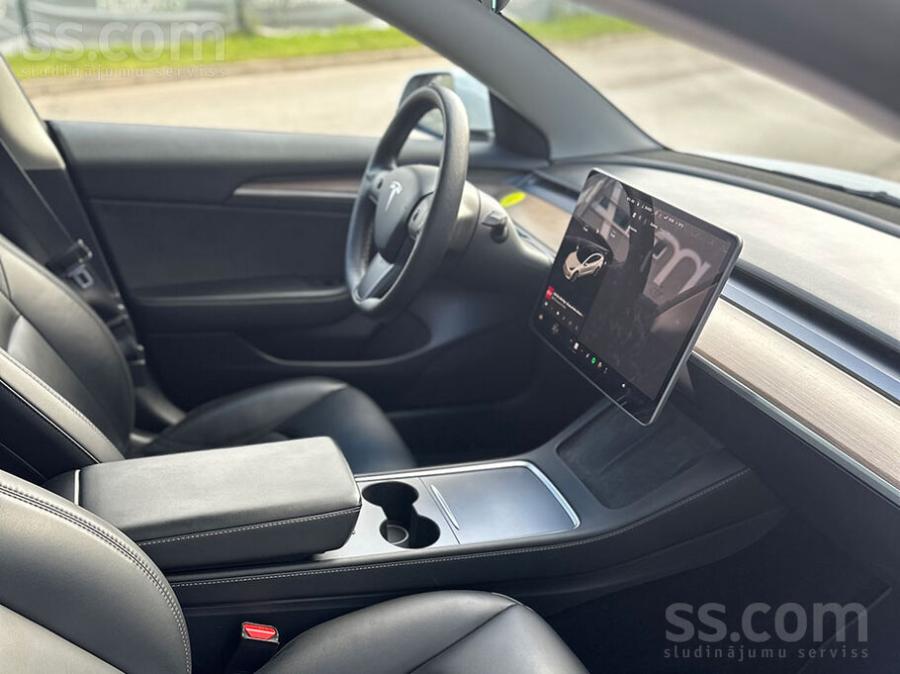 Balts Tesla Model 3 2021 Rīga, ar dzinēja tilpumu 0.00 L un nobraukumu 113 tūkst. km par 25000 €, foto 21 vietnē AUTOMOTO.COM.LV