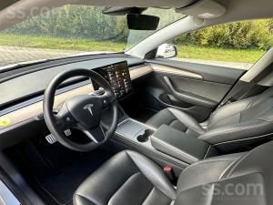 Balts Tesla Model 3 2021 Rīga, ar dzinēja tilpumu 0.00 L un nobraukumu 113 tūkst. km par 25000 €, foto 23 vietnē AUTOMOTO.COM.LV