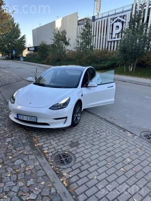 Balts Tesla Model 3 2021 Rīga, ar dzinēja tilpumu 0.00 L un nobraukumu 131 tūkst. km par 24000 €, foto 10 vietnē AUTOMOTO.COM.LV