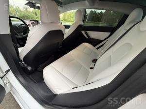 Balts Tesla Model 3 2021 Cēsis, ar dzinēja tilpumu 0.00 L un nobraukumu 129 tūkst. km par 26900 €, foto 12 vietnē AUTOMOTO.COM.LV
