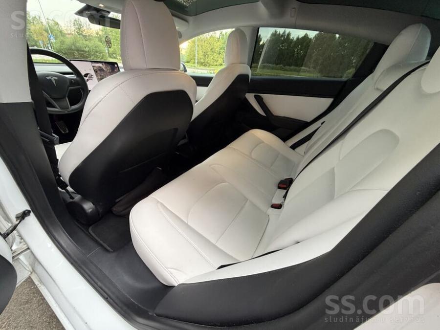 Balts Tesla Model 3 2021 Cēsis, ar dzinēja tilpumu 0.00 L un nobraukumu 129 tūkst. km par 26900 €, foto 12 vietnē AUTOMOTO.COM.LV