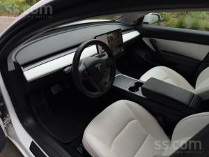 Balts Tesla Model 3 2021 Cēsis, ar dzinēja tilpumu 0.00 L un nobraukumu 129 tūkst. km par 26900 €, foto 14 vietnē AUTOMOTO.COM.LV