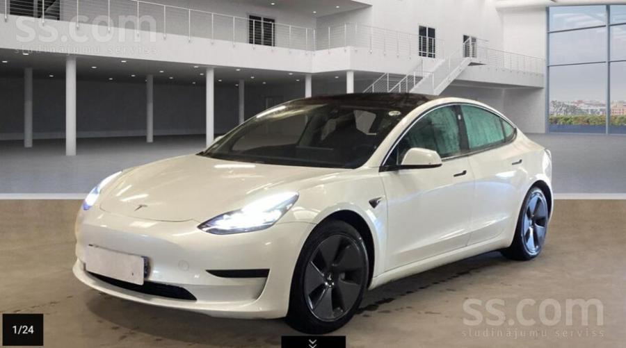 Balts Tesla Model 3 2021 Rīga, ar dzinēja tilpumu 0.00 L un nobraukumu 100 tūkst. km par 24990 €, foto 1 vietnē AUTOMOTO.COM.LV