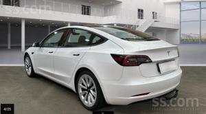 White Tesla Model 3 2021 in Riga, with an engine capacity of 0.00 L and mileage of 68 thousand km for 26250 €, photo 5 on AUTOMOTO.COM.LV