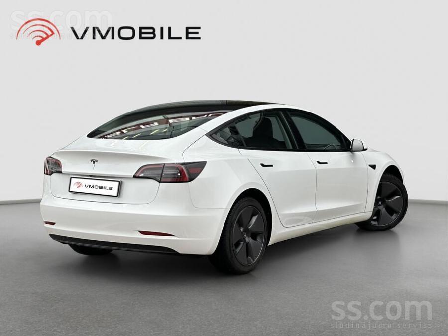 Balts Tesla Model 3 2021 Rīga, ar dzinēja tilpumu 0.00 L un nobraukumu 59 tūkst. km par 32990 €, foto 3 vietnē AUTOMOTO.COM.LV