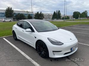 Balts Tesla Model 3 2021 Pērnava, ar dzinēja tilpumu 0.00 L un nobraukumu 138 tūkst. km par 27000 €, foto 8 vietnē AUTOMOTO.COM.LV