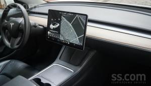 Белый Тесла Модель 3 2021 в Рига, объемом двигателя 0.00 л и пробегом 144 тыс. км за 23950 €, фото 14 на AUTOMOTO.COM.LV