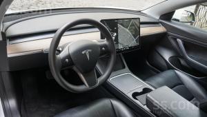 Белый Тесла Модель 3 2021 в Рига, объемом двигателя 0.00 л и пробегом 144 тыс. км за 23950 €, фото 17 на AUTOMOTO.COM.LV
