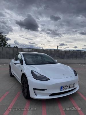 Balts Tesla Model 3 2021 Tallina, ar dzinēja tilpumu 0.00 L un nobraukumu 126 tūkst. km par 26900 €, foto 3 vietnē AUTOMOTO.COM.LV