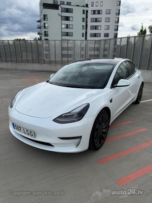 Balts Tesla Model 3 2021 Tallina, ar dzinēja tilpumu 0.00 L un nobraukumu 126 tūkst. km par 26900 €, foto 4 vietnē AUTOMOTO.COM.LV