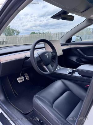 Balts Tesla Model 3 2021 Tallina, ar dzinēja tilpumu 0.00 L un nobraukumu 126 tūkst. km par 26900 €, foto 7 vietnē AUTOMOTO.COM.LV