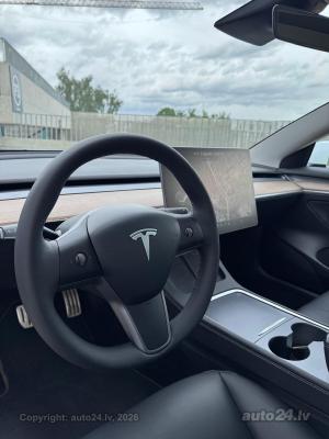 Balts Tesla Model 3 2021 Tallina, ar dzinēja tilpumu 0.00 L un nobraukumu 126 tūkst. km par 26900 €, foto 8 vietnē AUTOMOTO.COM.LV