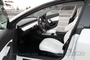 Balts Tesla Model 3 2021 Tallina, ar dzinēja tilpumu 0.00 L un nobraukumu 139 tūkst. km par 24900 €, foto 8 vietnē AUTOMOTO.COM.LV